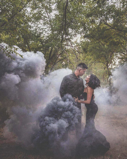 Black Smoke Bombs - Colored Smoke Bombs and Smoke Sticks – Shutter Bombs