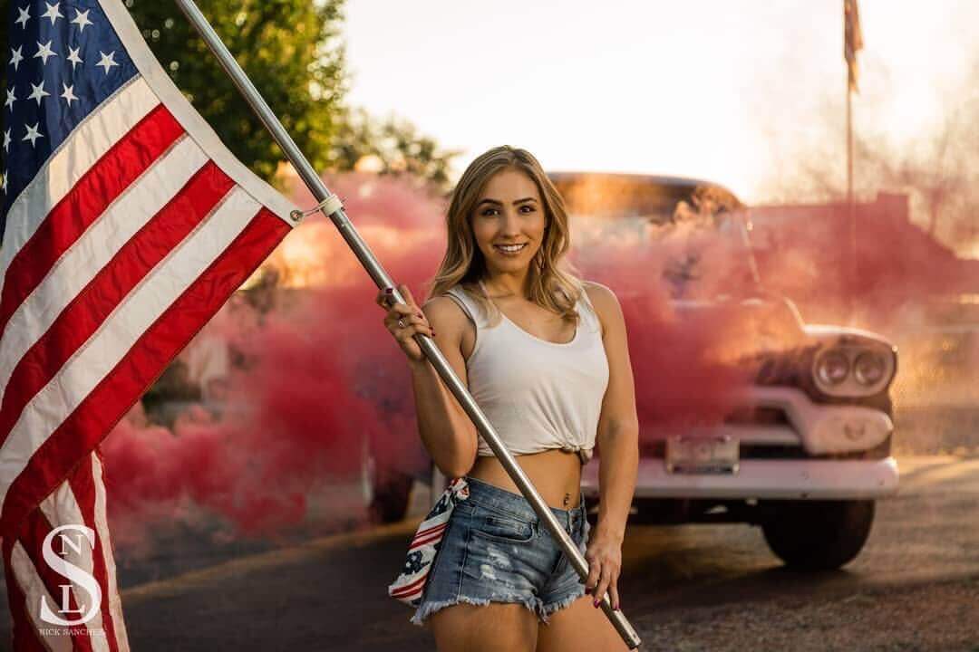 Shutter Bombs - Smoke Bombs - #1 Colored Smoke Bomb for Photographers